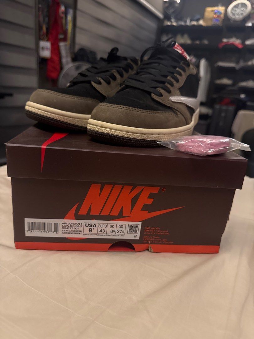 Travis scott AJ1 Low Mocha, Men's Fashion, Footwear, Sneakers on Carousell