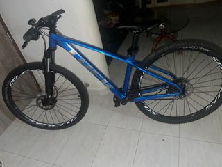 Trek Marlin 7 Mountain Bike, Sports Equipment, Bicycles & Parts ...