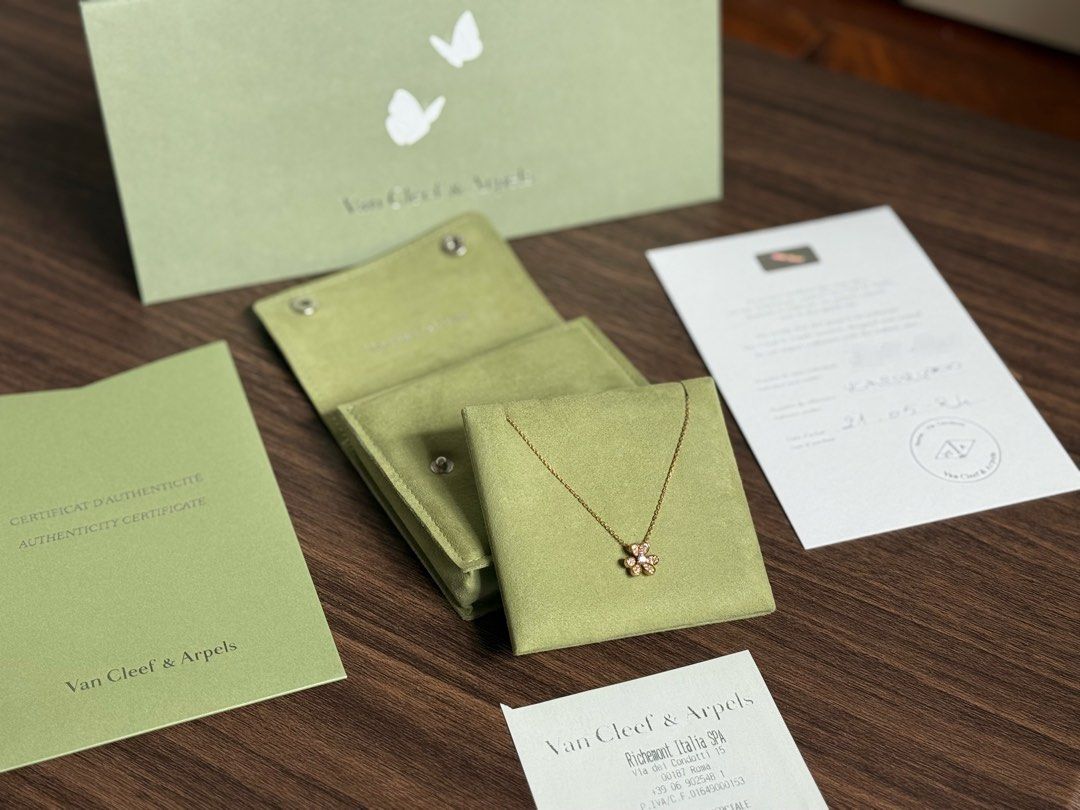 🧧CNY PROMO🌟Brand New Van Cleef & Arpels Mini Frivole Pendant with ...