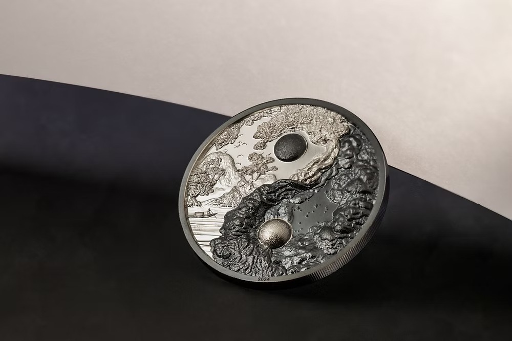 YIN AND YANG 1 Oz Silver Coin 5$ Palau 2024, Hobbies & Toys ...