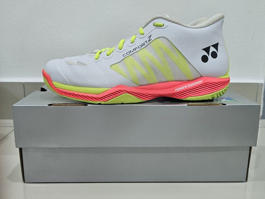 Yonex Power Cushion Comfort Z Mid Badminton Shoes, Sports Equipment ...
