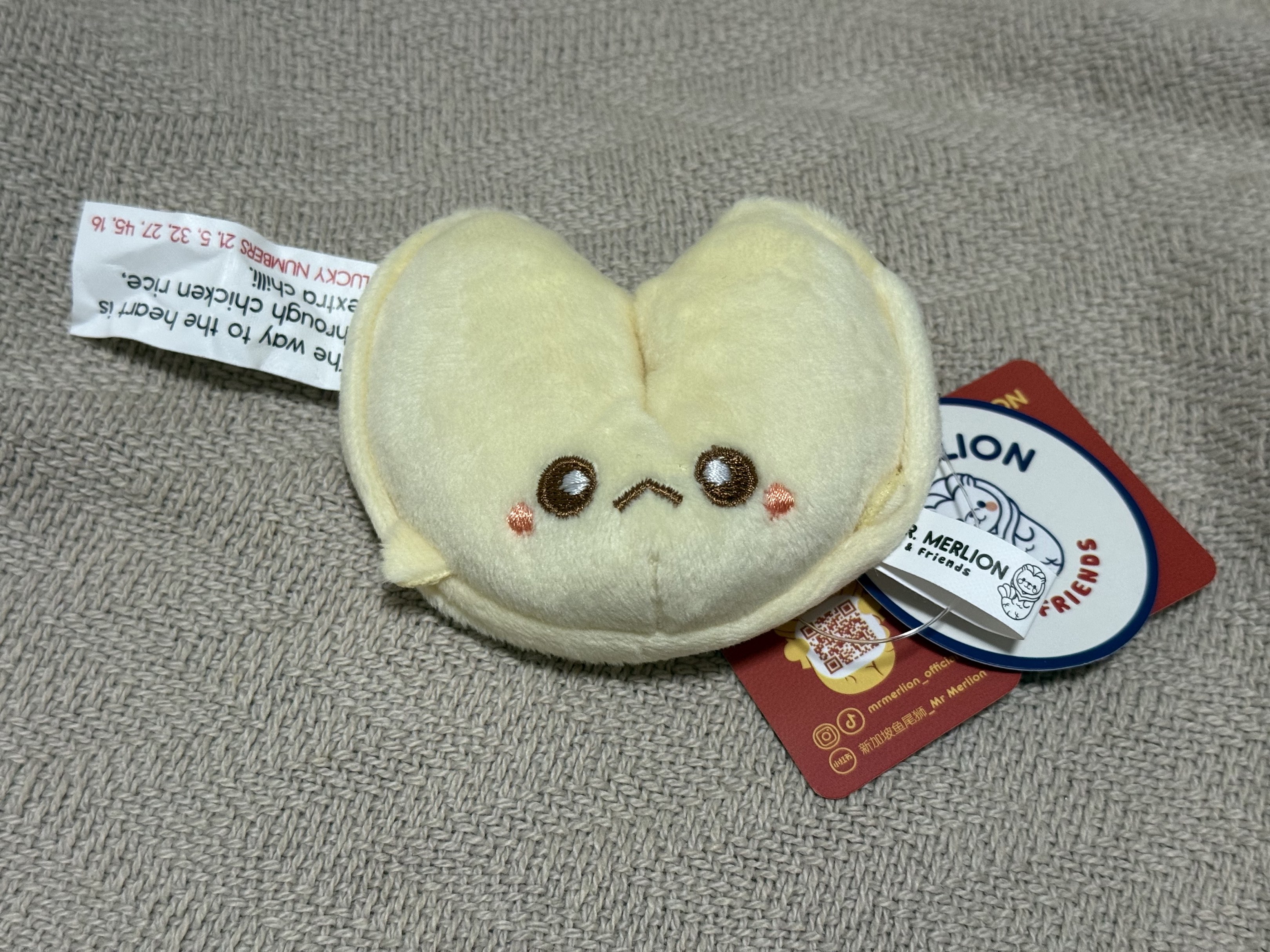 2 for 10 BN Brand New Mr Merlion Yellow Fortune Cookie Keychain Plush ...