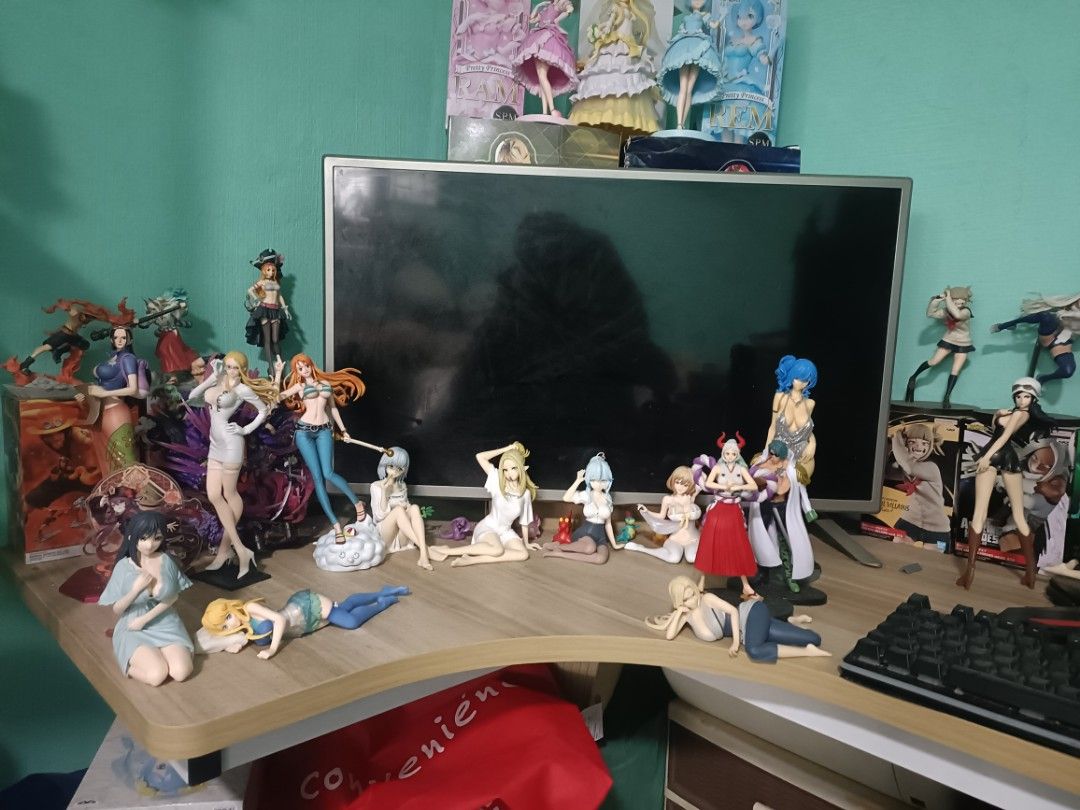 Anime Figure Collection - Various Characters (check desc), Hobbies ...