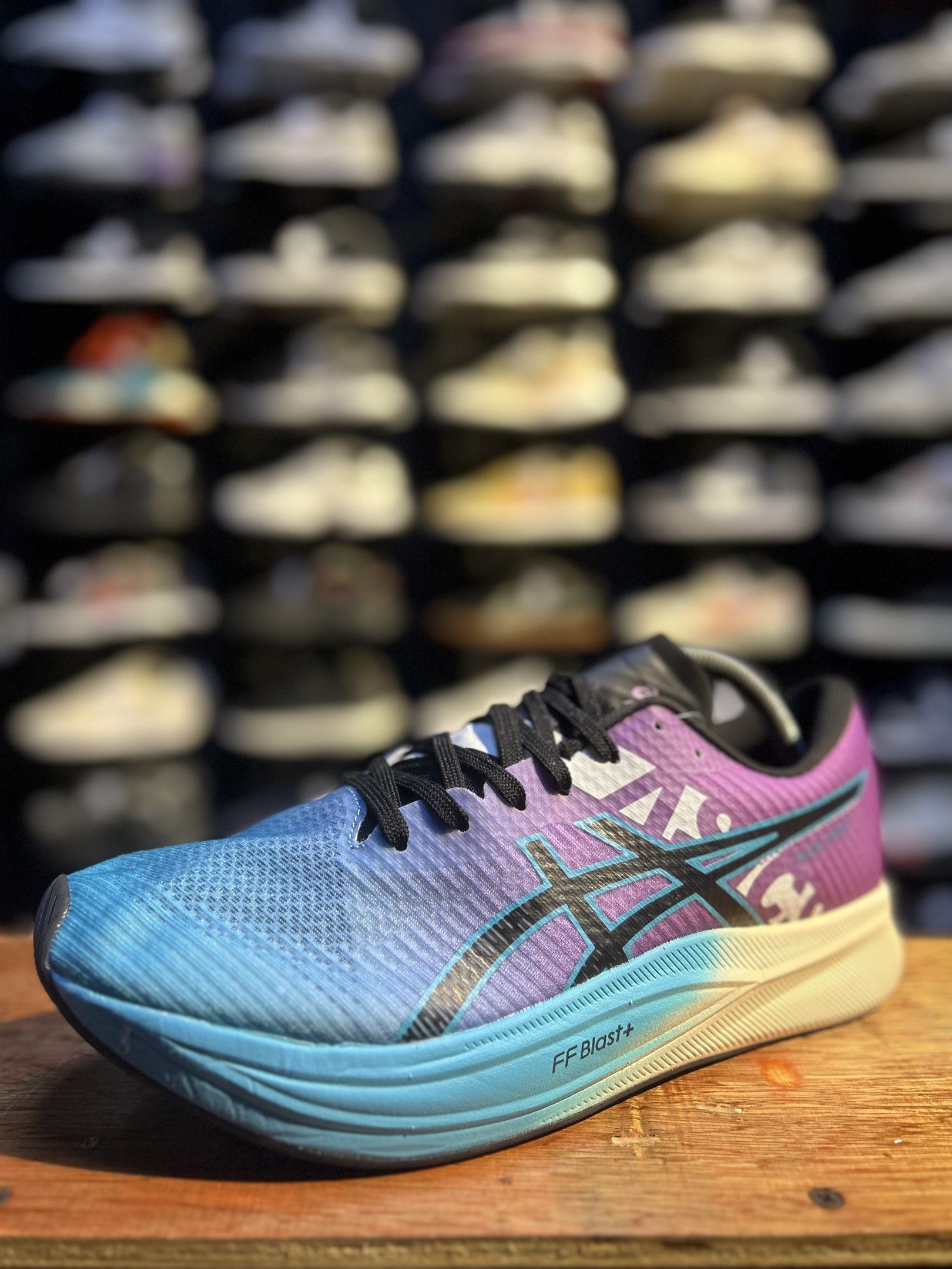 Asics Metaspeed Sky Running Shoes, Men's Fashion, Footwear, Sneakers on ...
