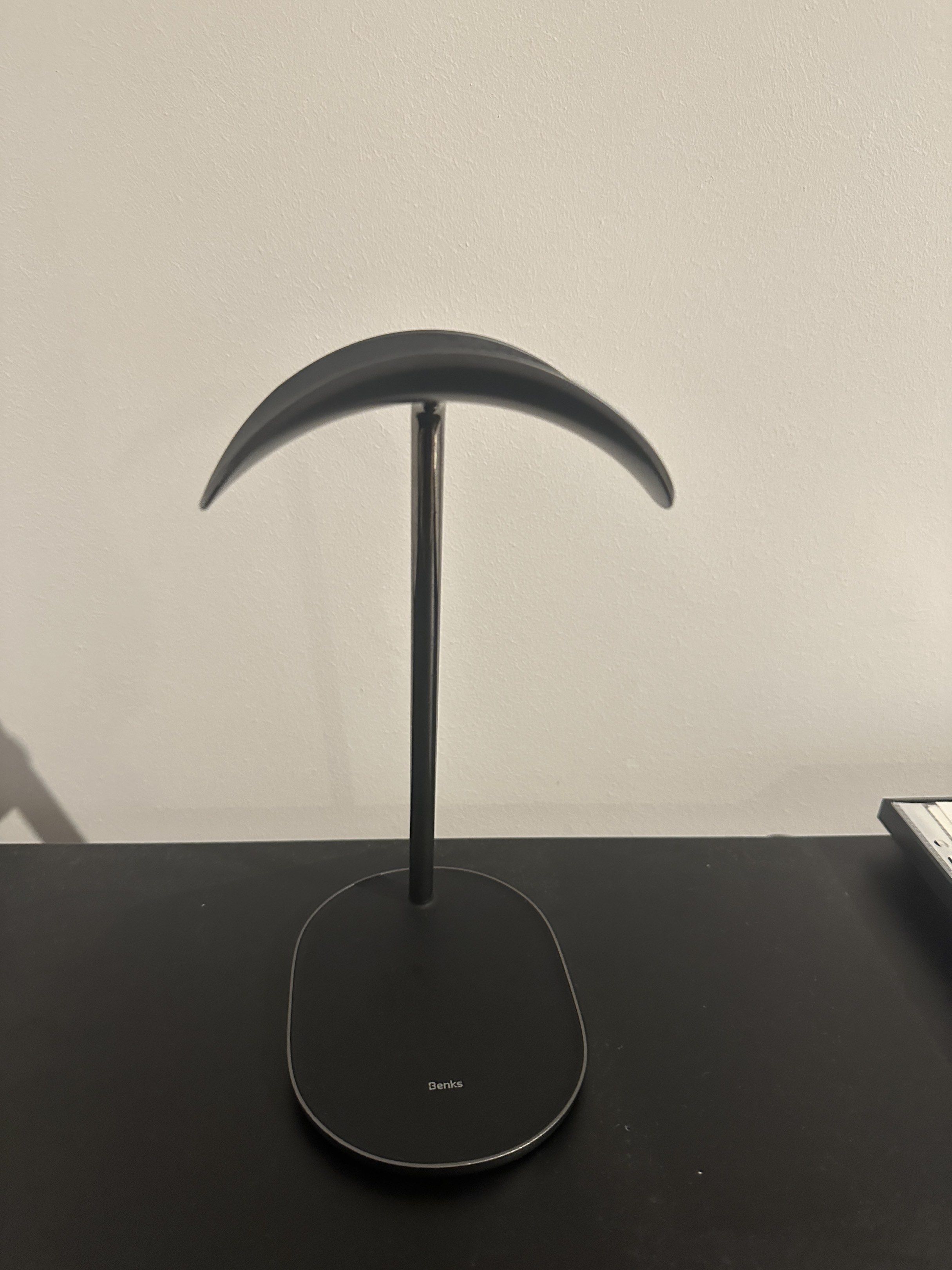 Benks Headphone Stand - Black, Audio, Headphones & Headsets on Carousell