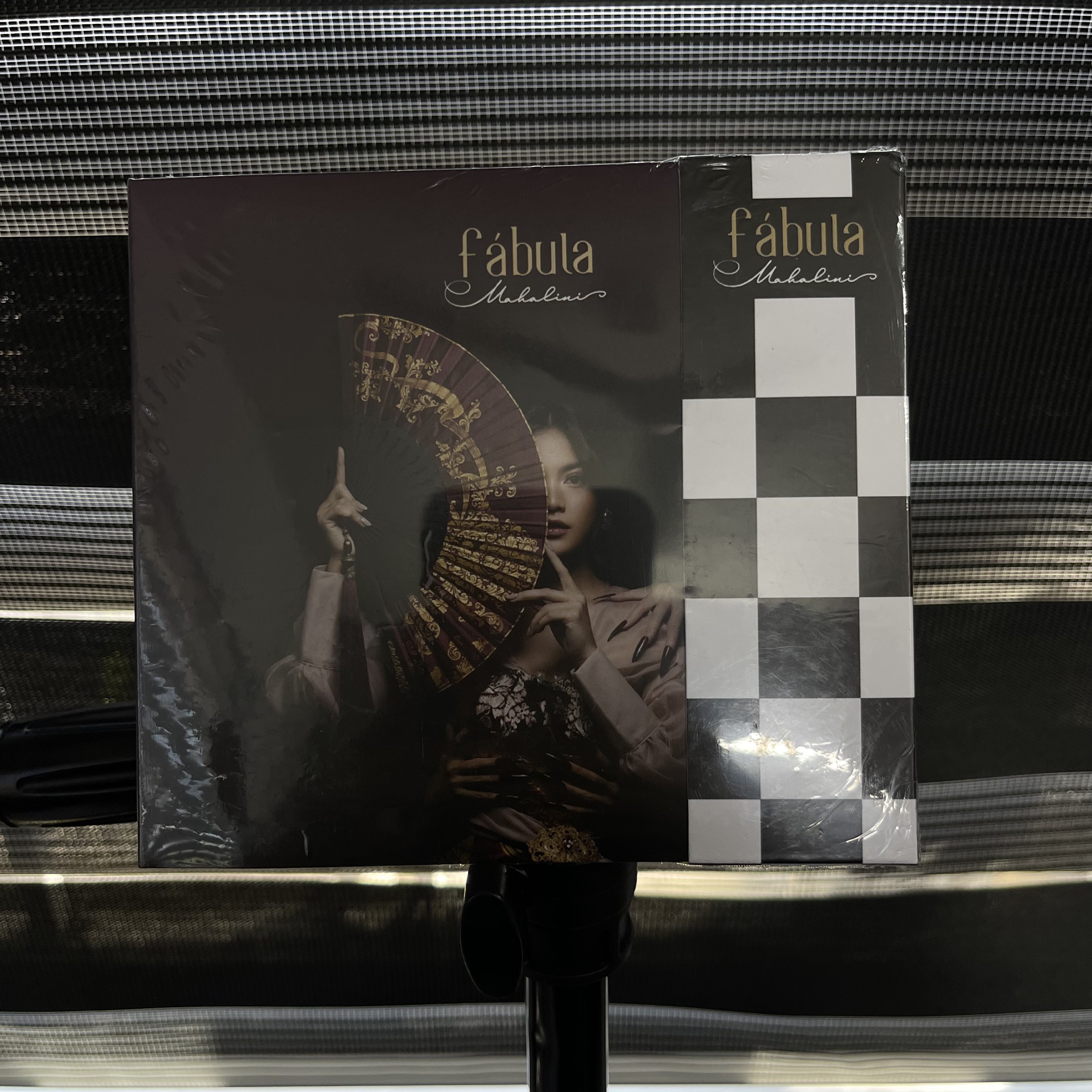 CD MAHALINI Fabula, Hobbies & Toys, Music & Media, CDs & DVDs on Carousell