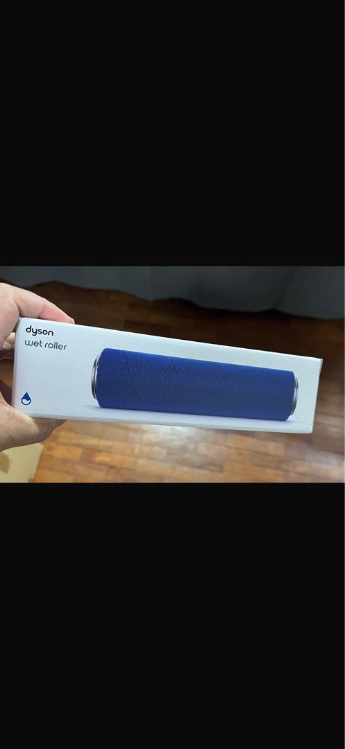 Dyson V12 Detect Slim Submarine + Free Wet Roller, TV & Home Appliances ...