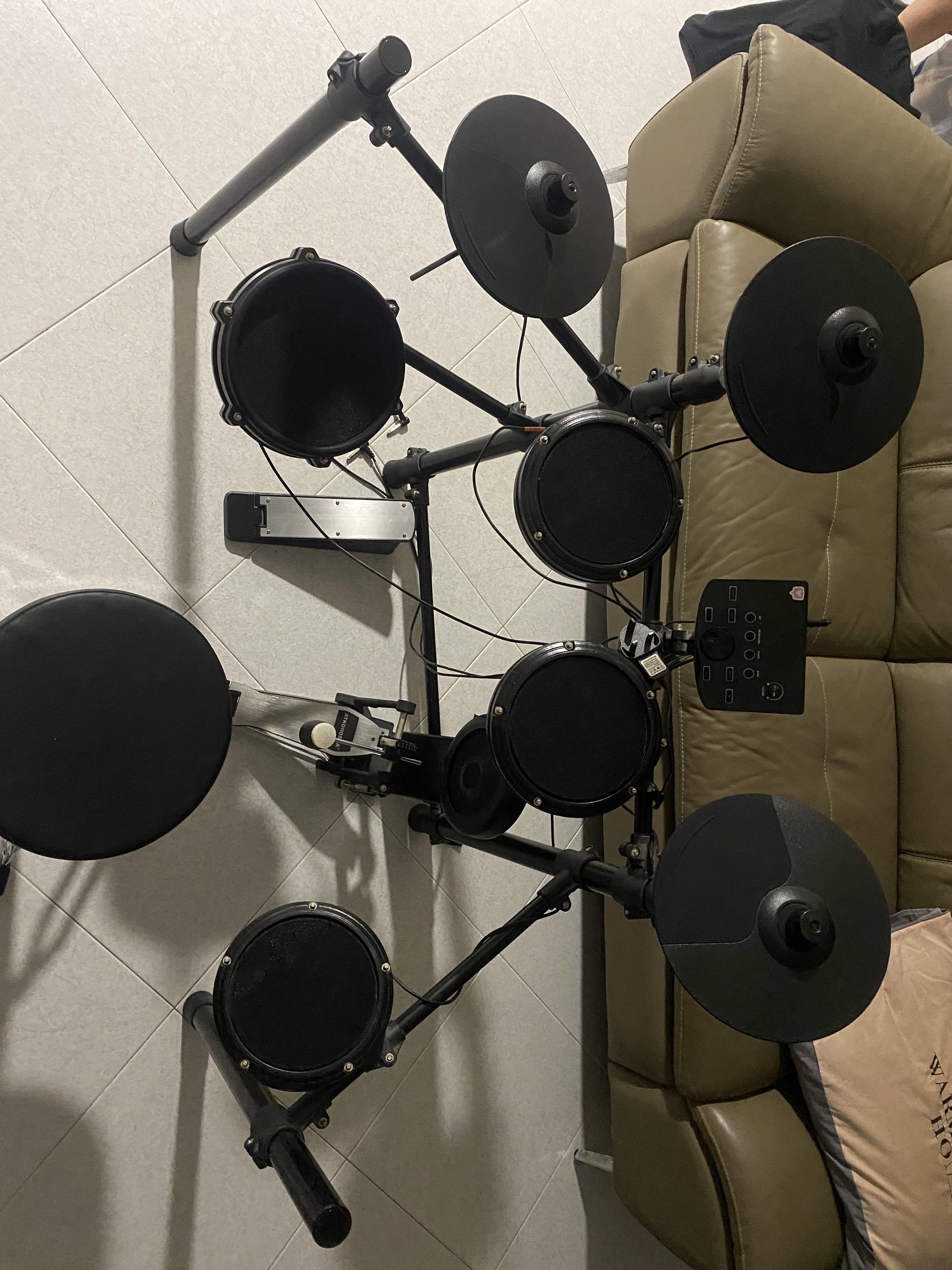 Electronic Drum Kit, Hobbies & Toys, Musical Instruments on Carousell
