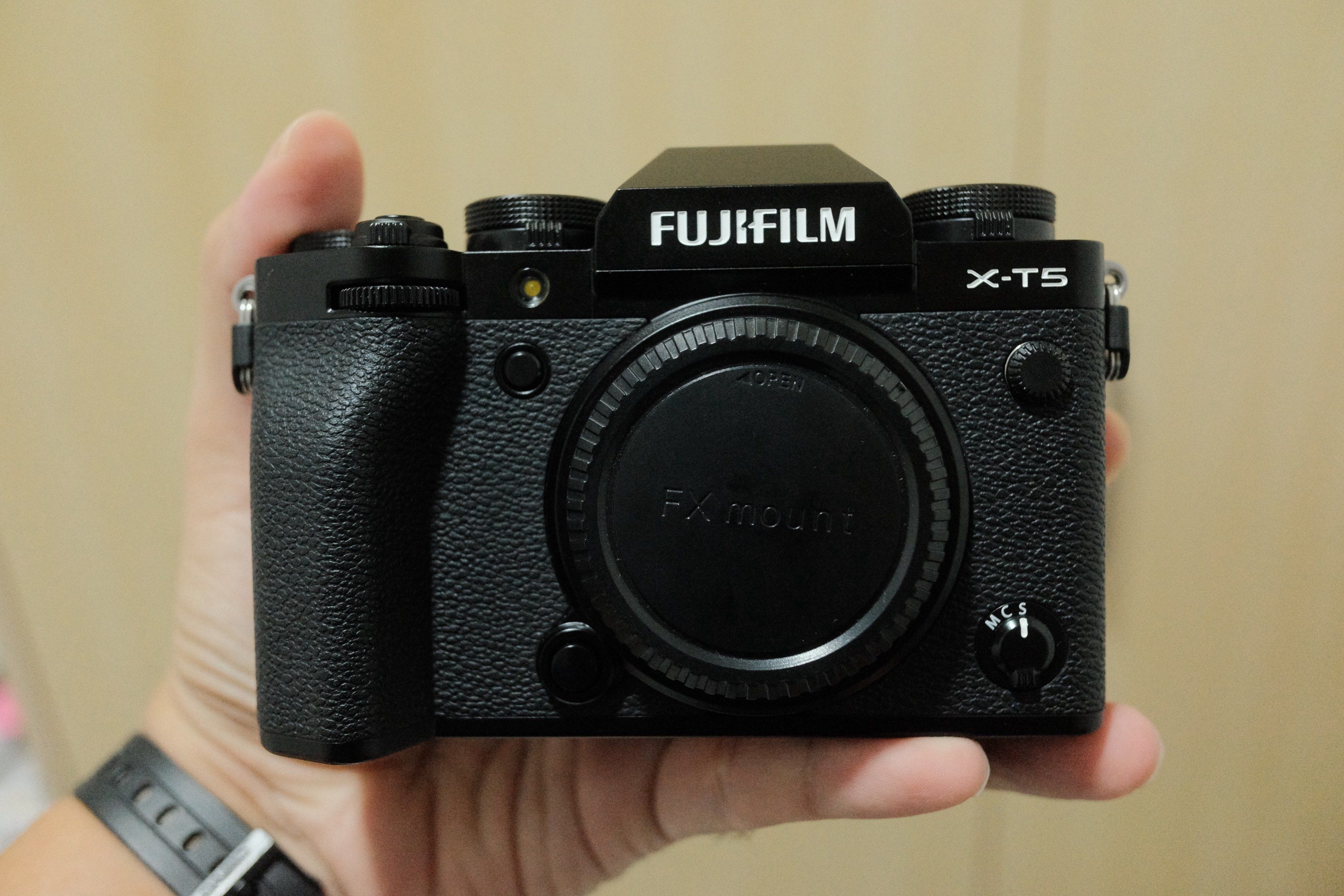 Fujifilm X-T5 XT5 (Shutter Counts: 7k), Photography, Cameras on Carousell