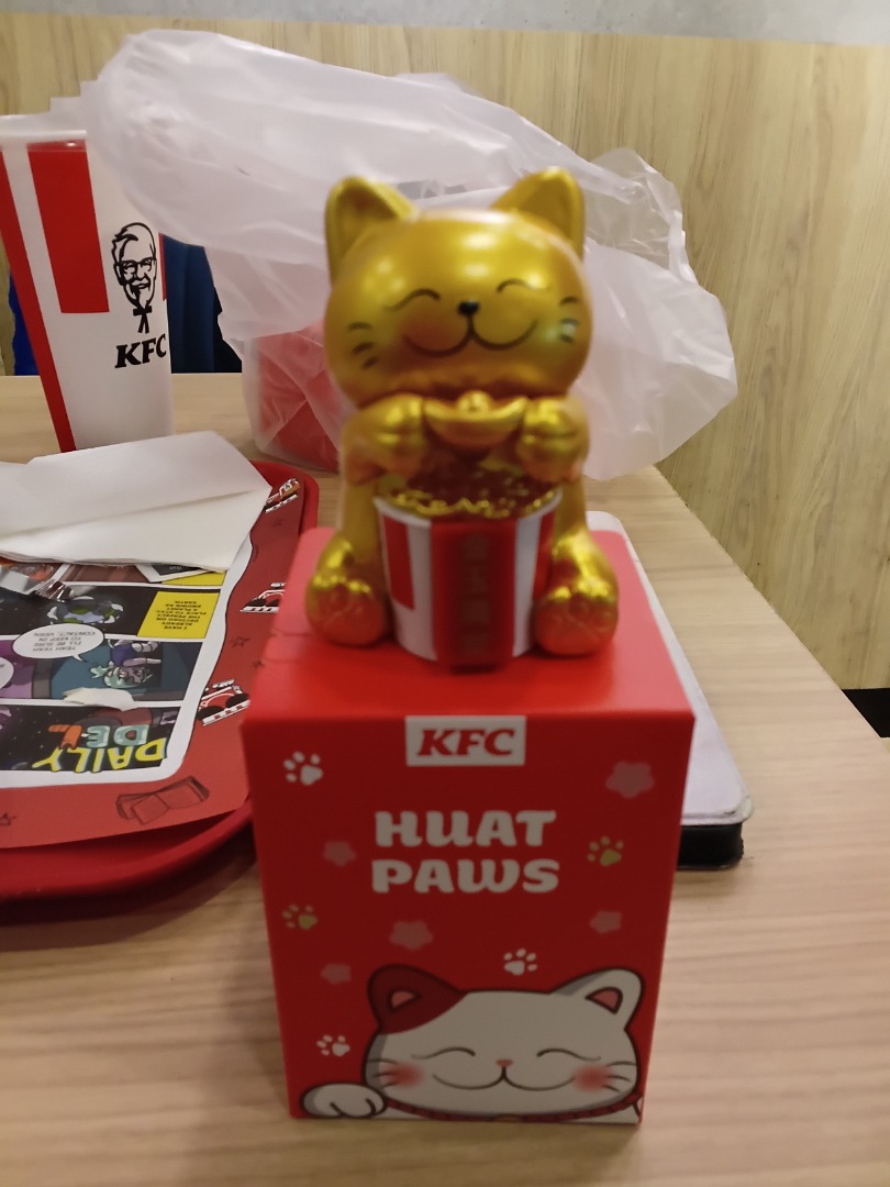 KFC Huat Paws Secret Golden Lucky Cat Figurine, Hobbies & Toys, Toys ...