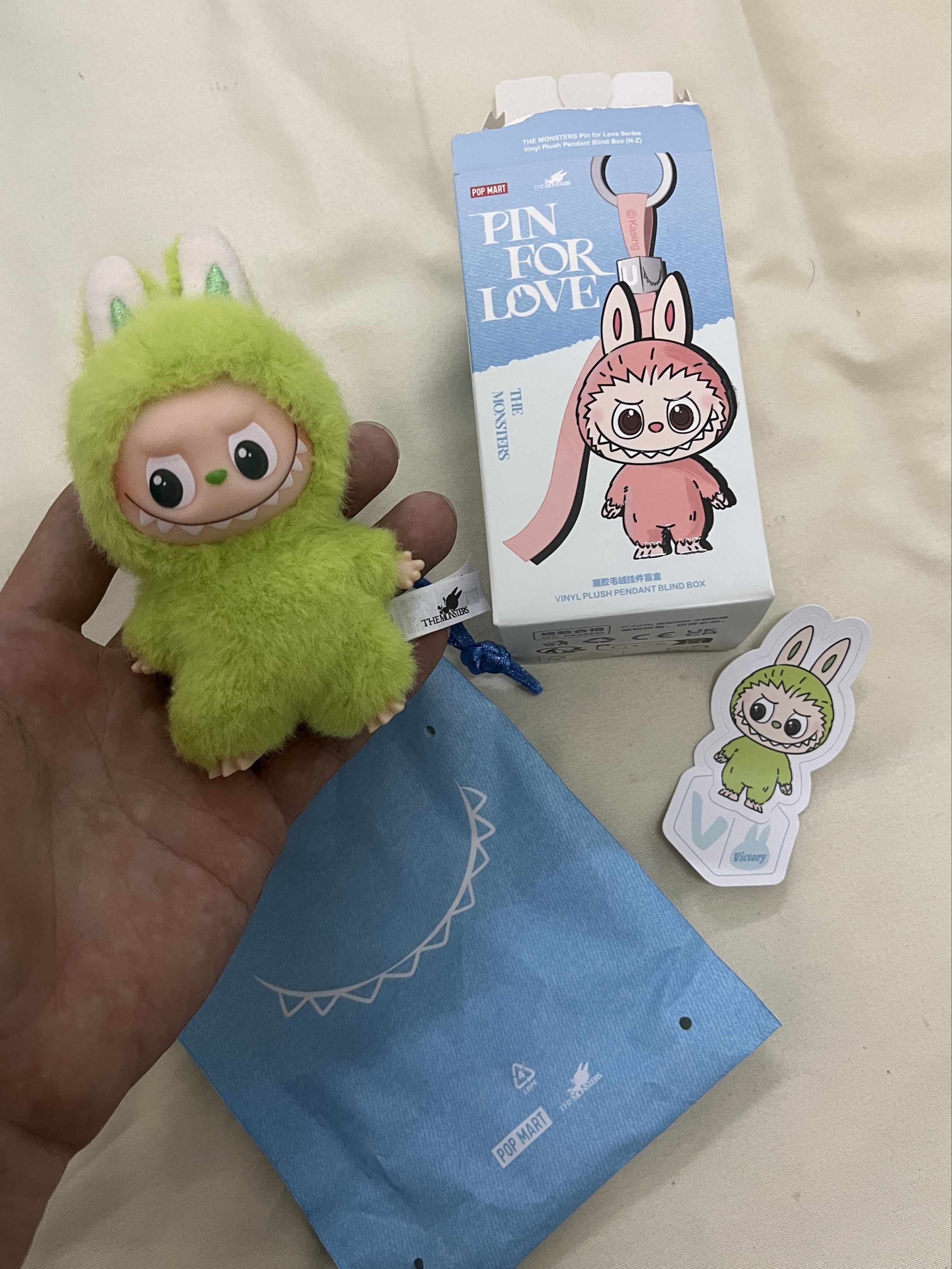 Popmart Labubu 4th Pin For Love [Green V], Hobbies & Toys, Toys & Games ...