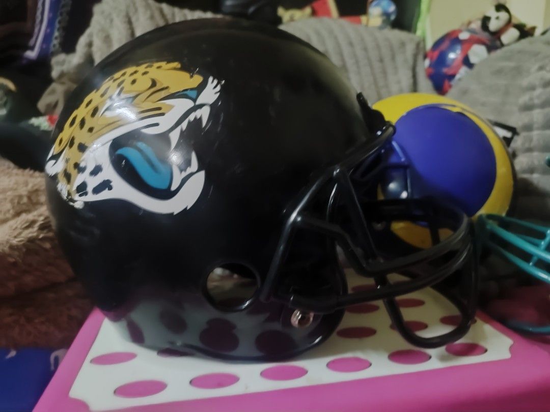 NFL Football Helmets - Jacksonville Jaguars, Miami Dolphins, LA Rams ...