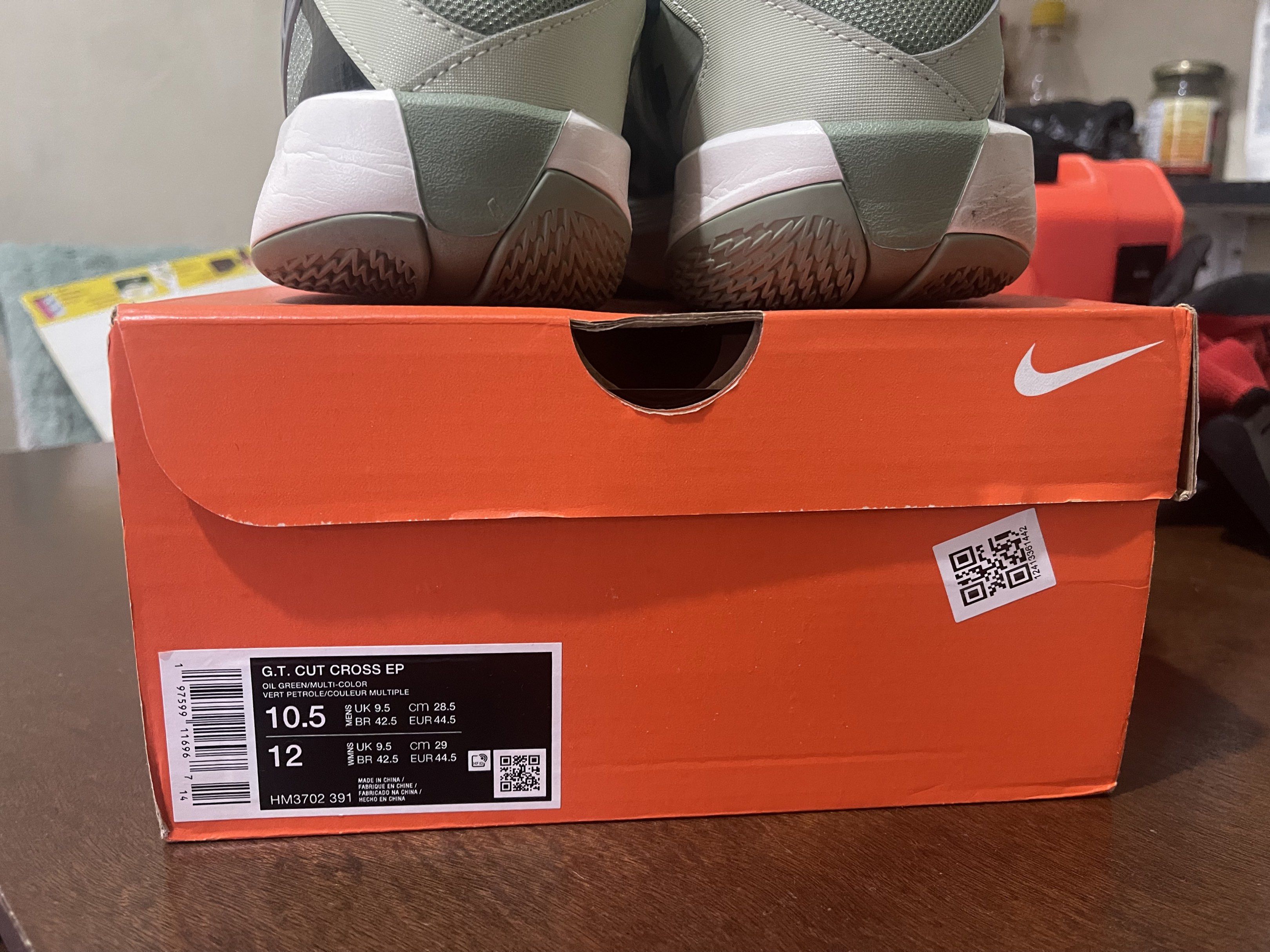 Nike GT. Cut Cross EP Basketball Shoes, Men's Fashion, Footwear ...