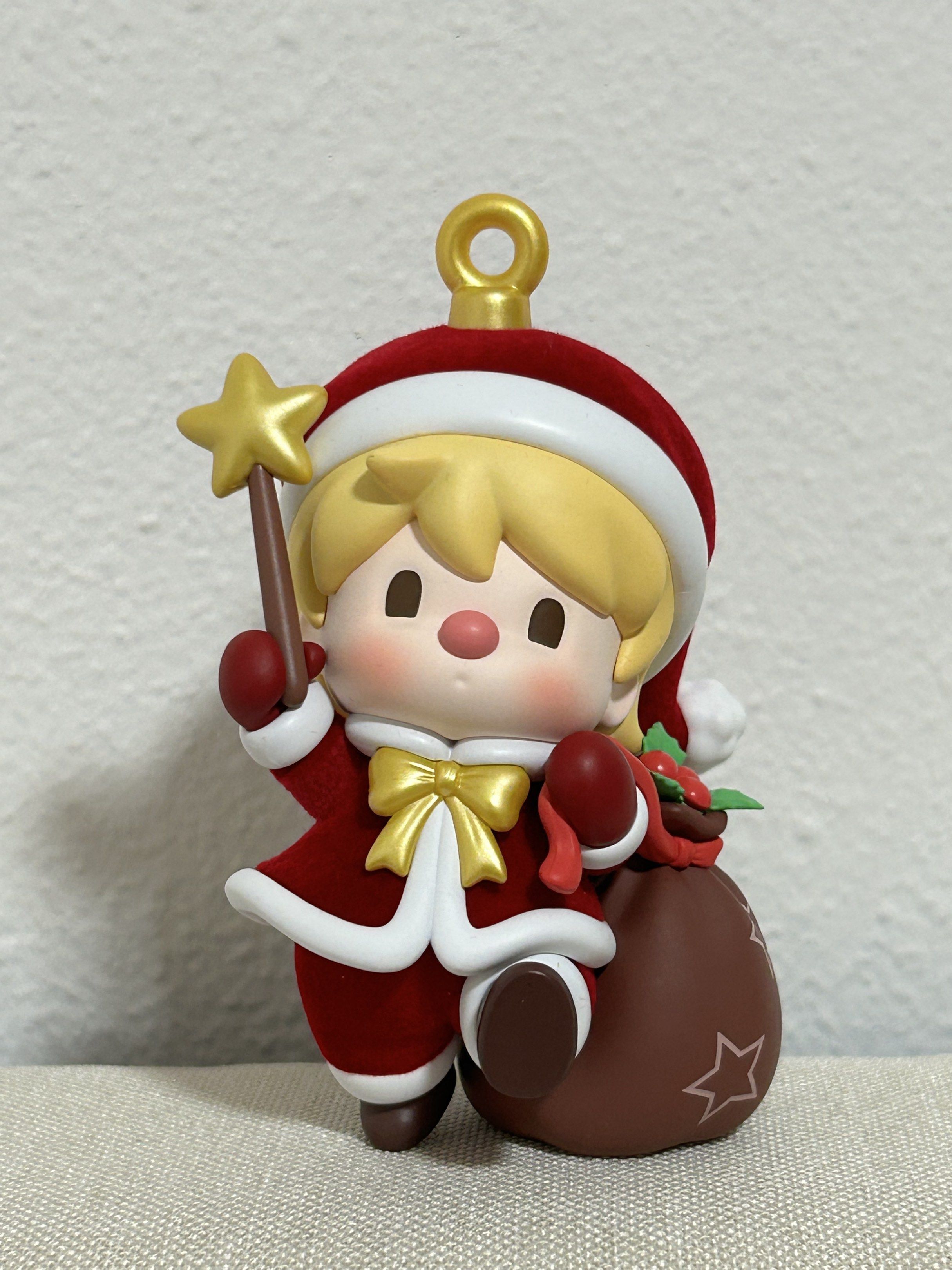 Pop Mart: Sweet Bean Christmas Holiday Figurine, Hobbies & Toys, Toys ...