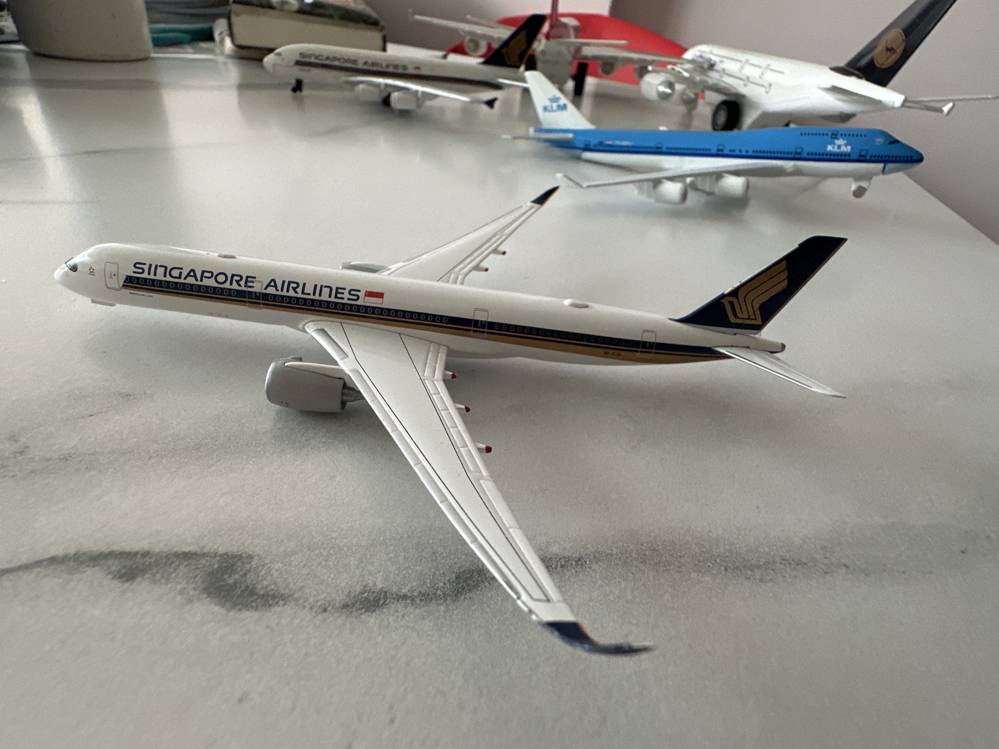 Singapore Airlines Airbus A350-900 Model Airplane, Hobbies & Toys, Toys ...