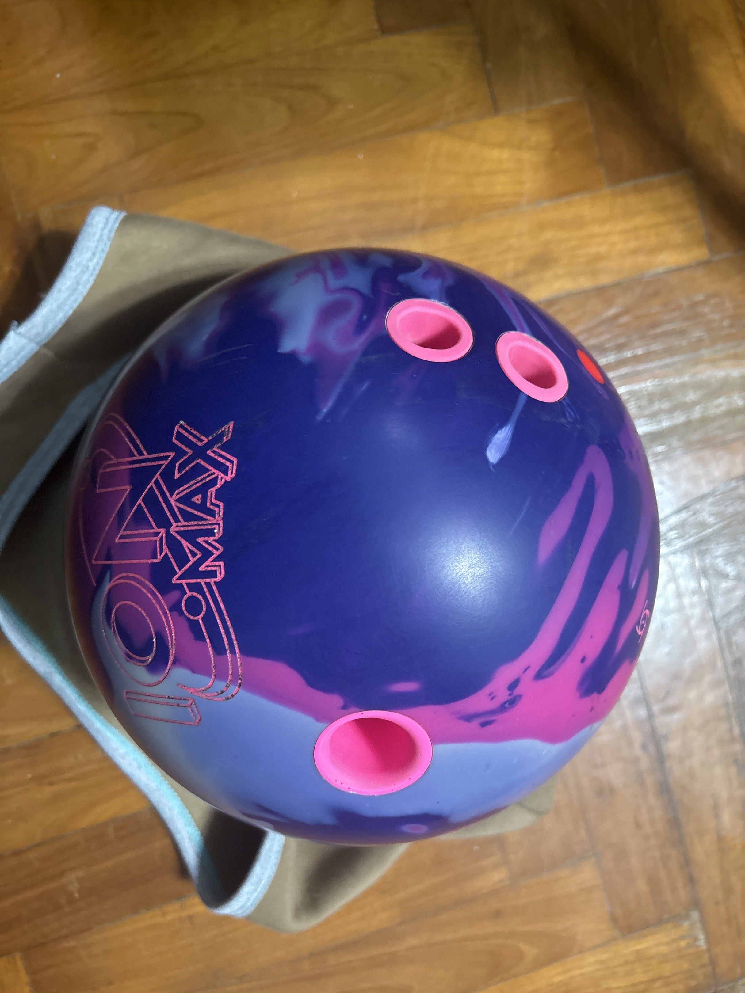 Storm ION MAX Bowling Ball, Sports Equipment, Sports & Games, Billiards ...