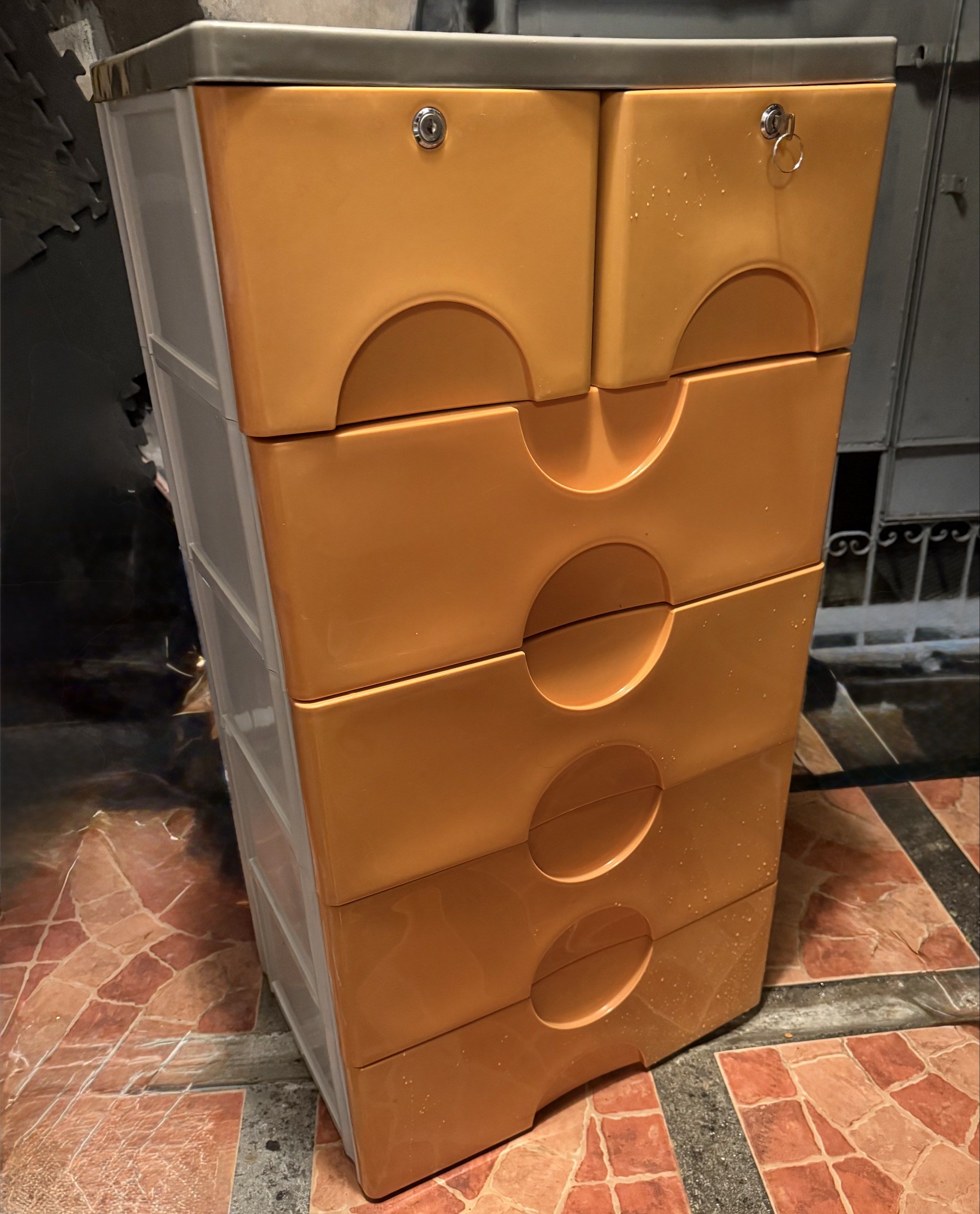 6 cabinet drawer ( 5 layers ) good as new, Furniture & Home Living ...