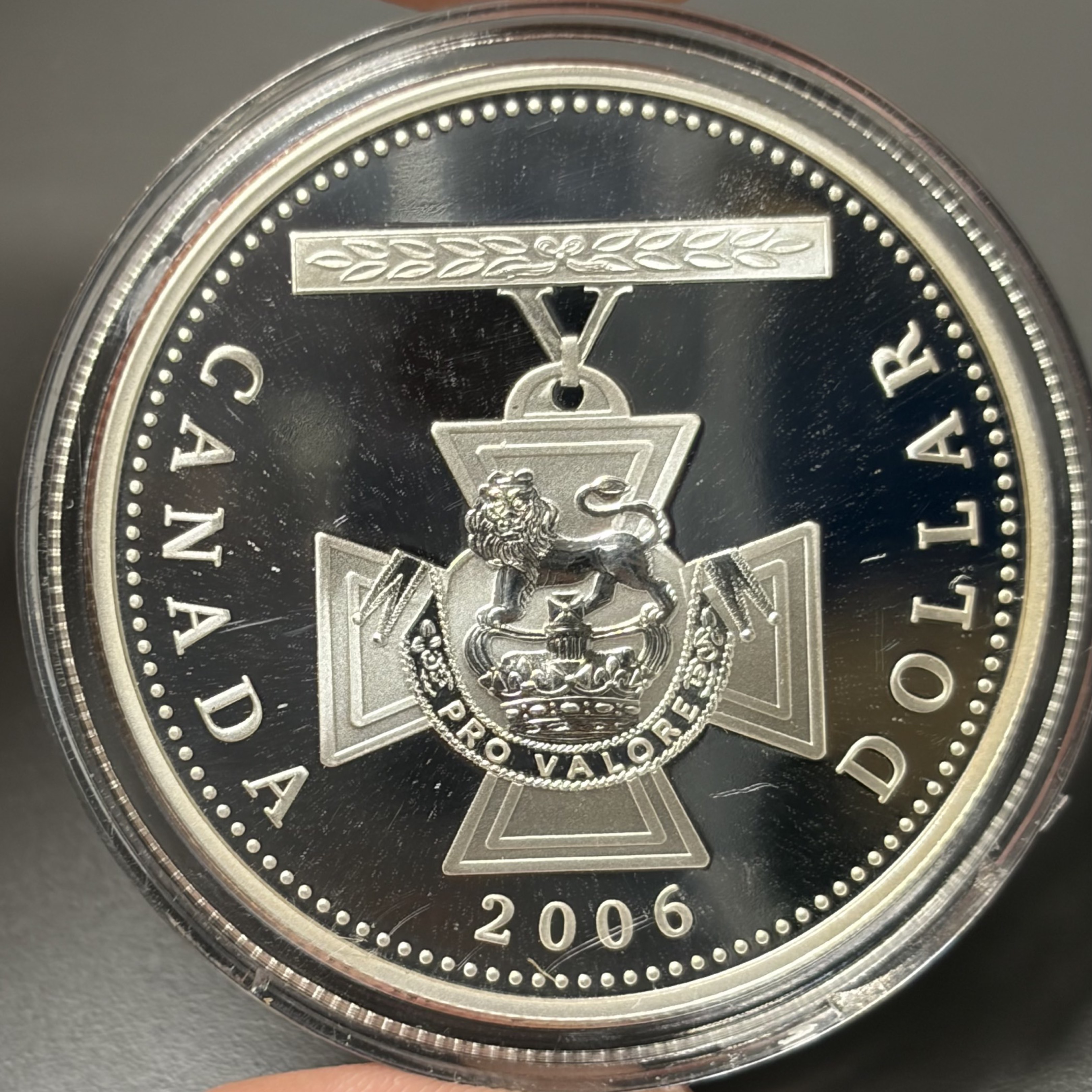 Canada 2000 9999 Fine Silver Proof Coin Queen Elizabeth II, Hobbies ...