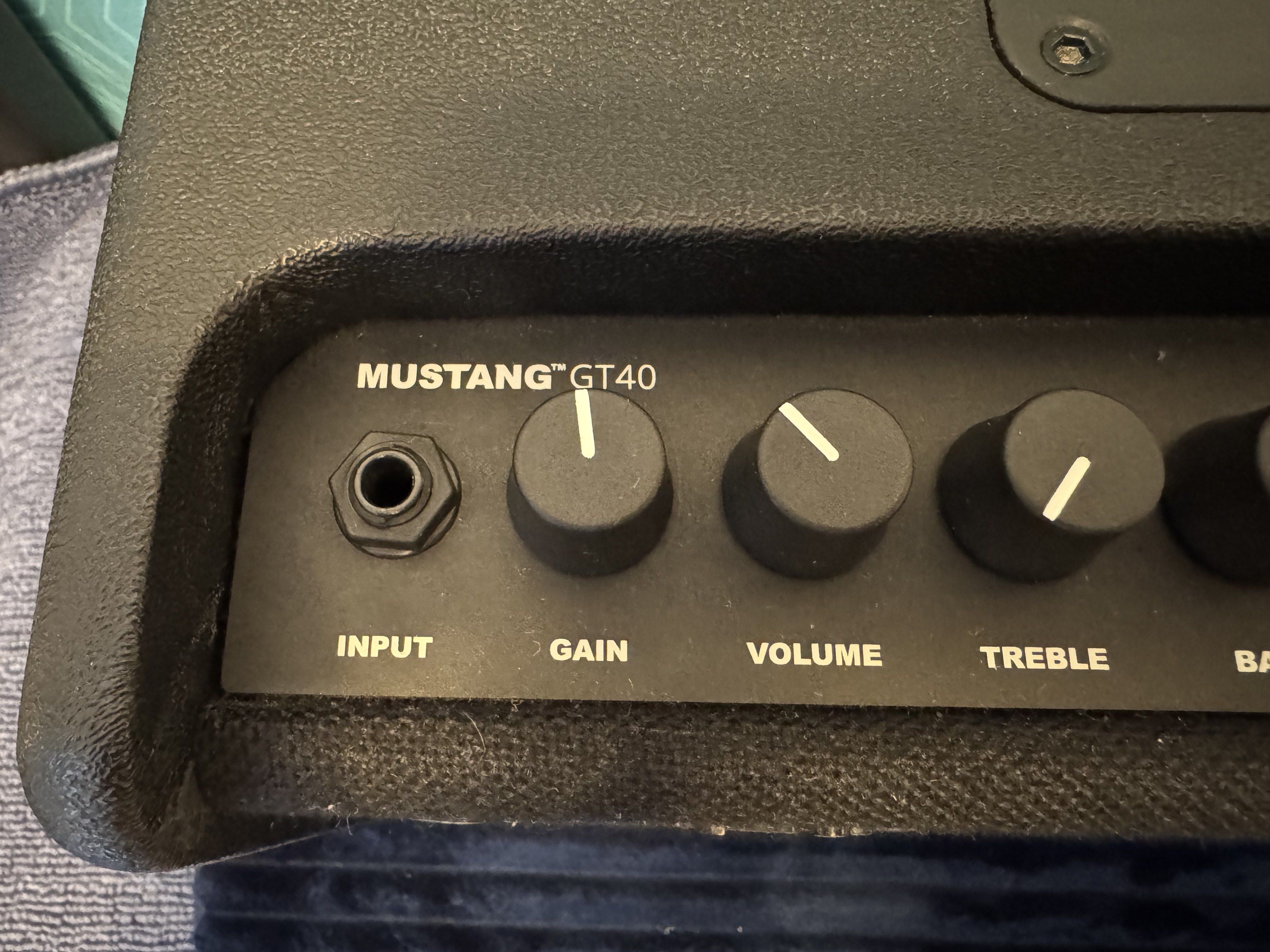 Fender Mustang GT40 Electric Guitar Amplifier, Hobbies & Toys, Music ...