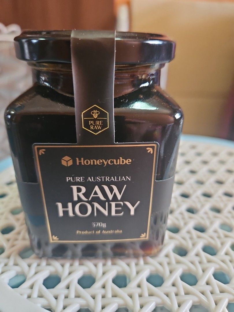 Honeycube Pure Australian Raw Honey 370g, Food & Drinks, Other Food ...