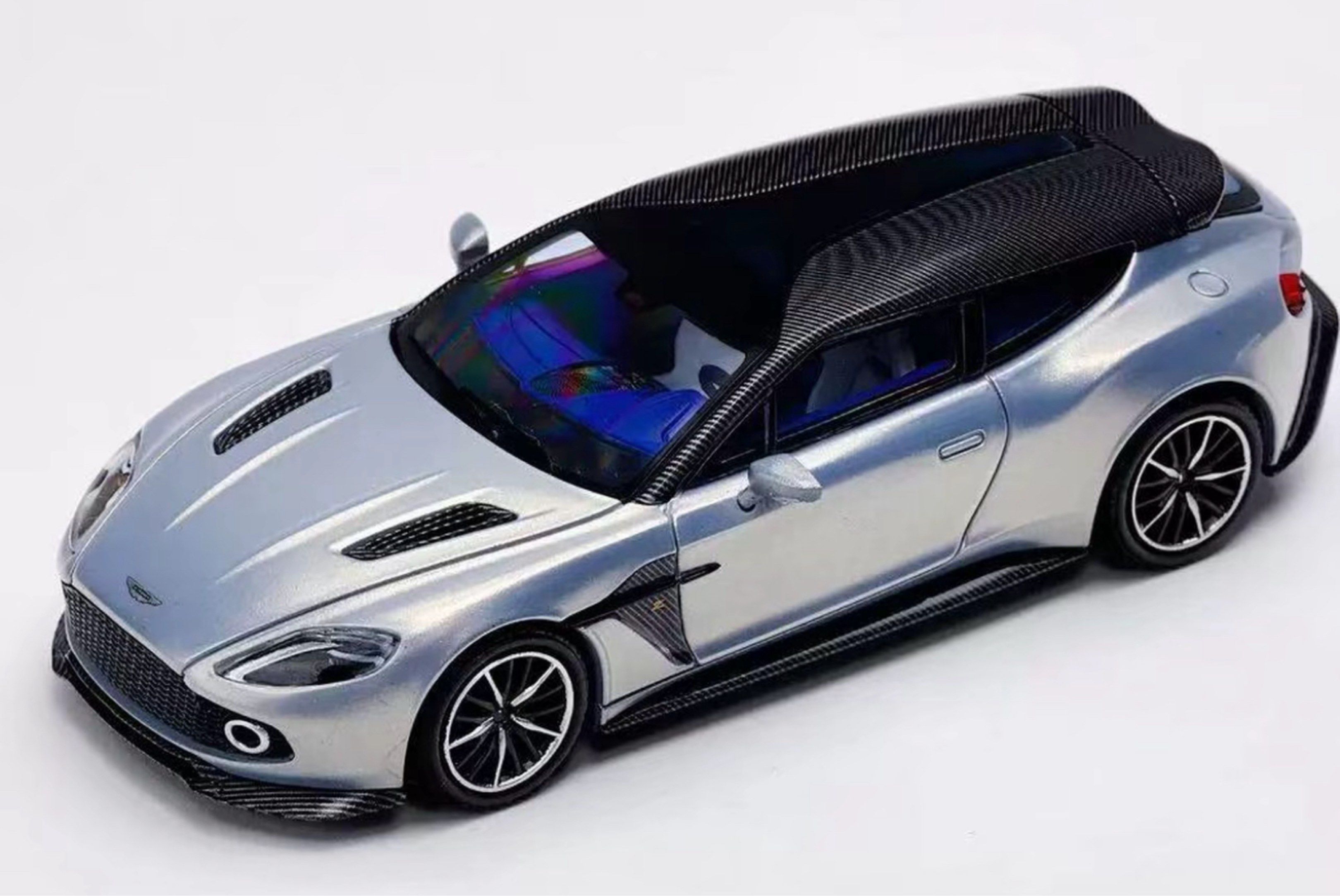 King Model Aston Martin Vanquish Zagato Shooting Brake 1/64 (HEC ...