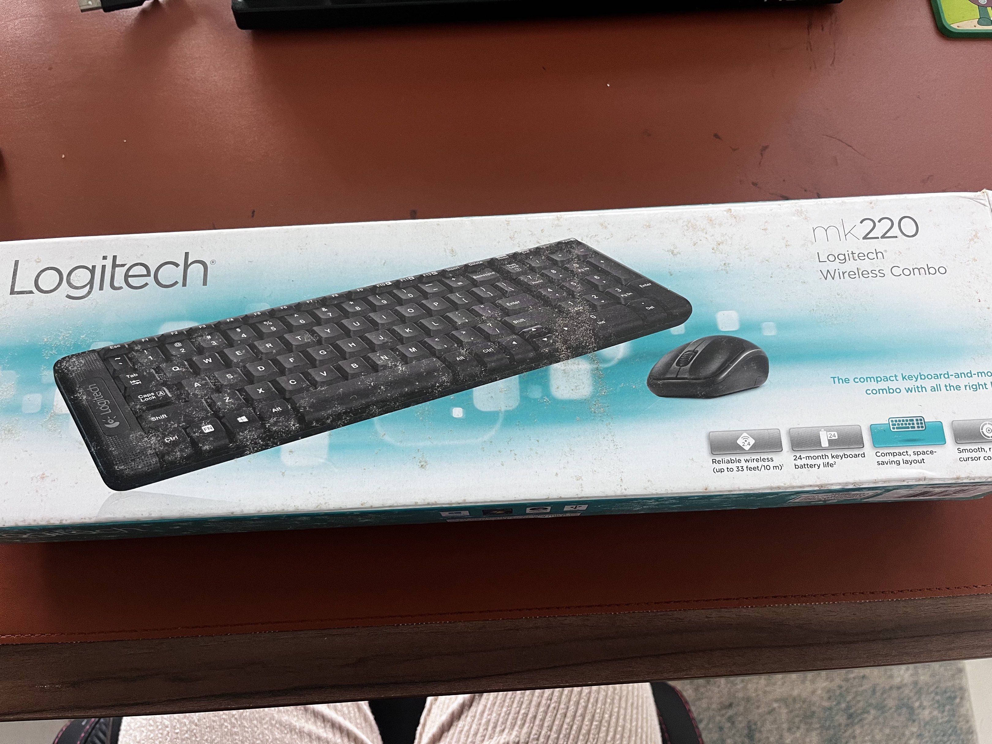 Logitech MK220 Wireless Keyboard and Mouse Combo, Computers & Tech ...