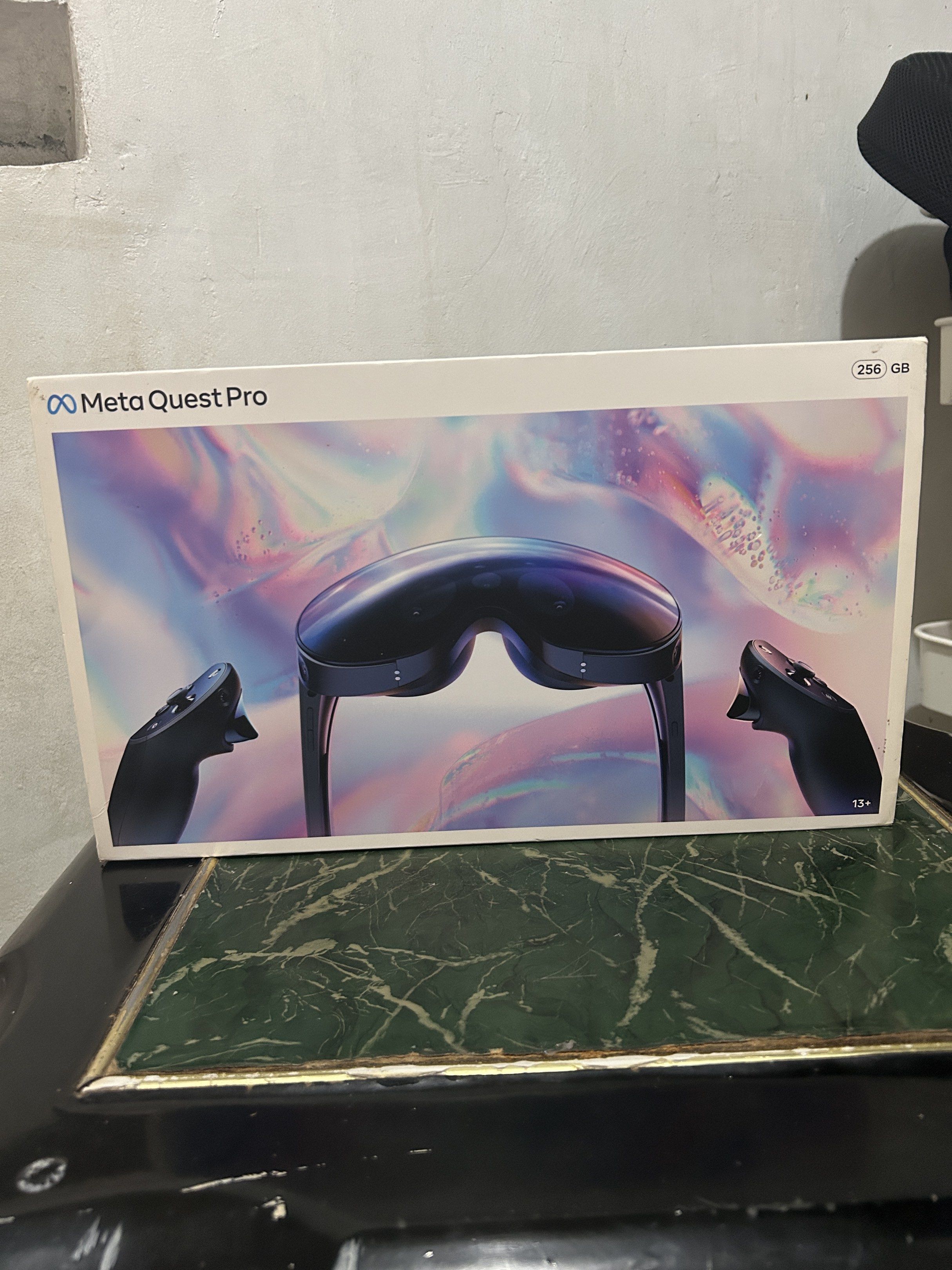 Meta Quest Pro 256GB VR Headset (RARE/DISCONTINUED), Video Gaming ...