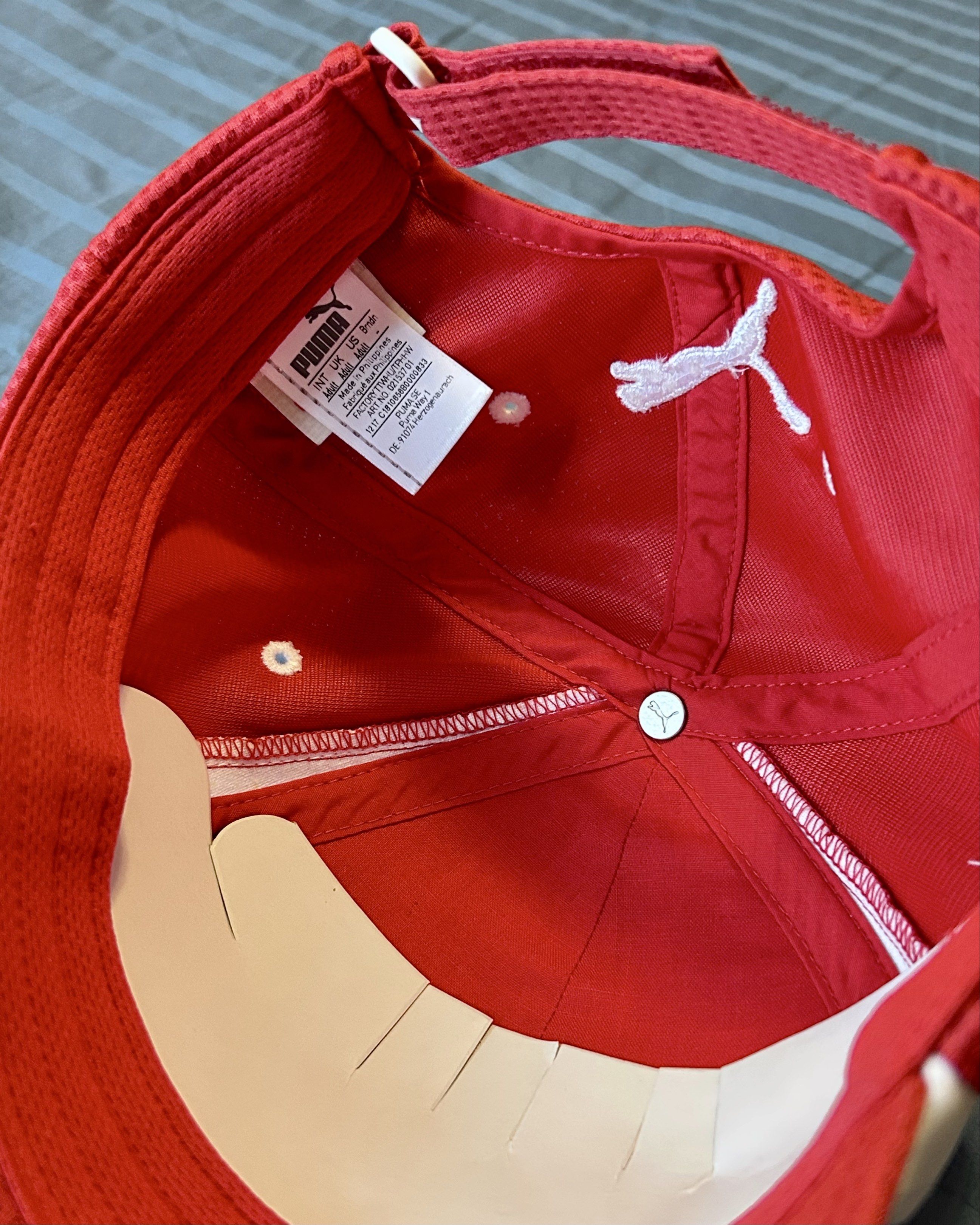 Official F1 Scuderia Ferrari team cap, Men's Fashion, Watches ...