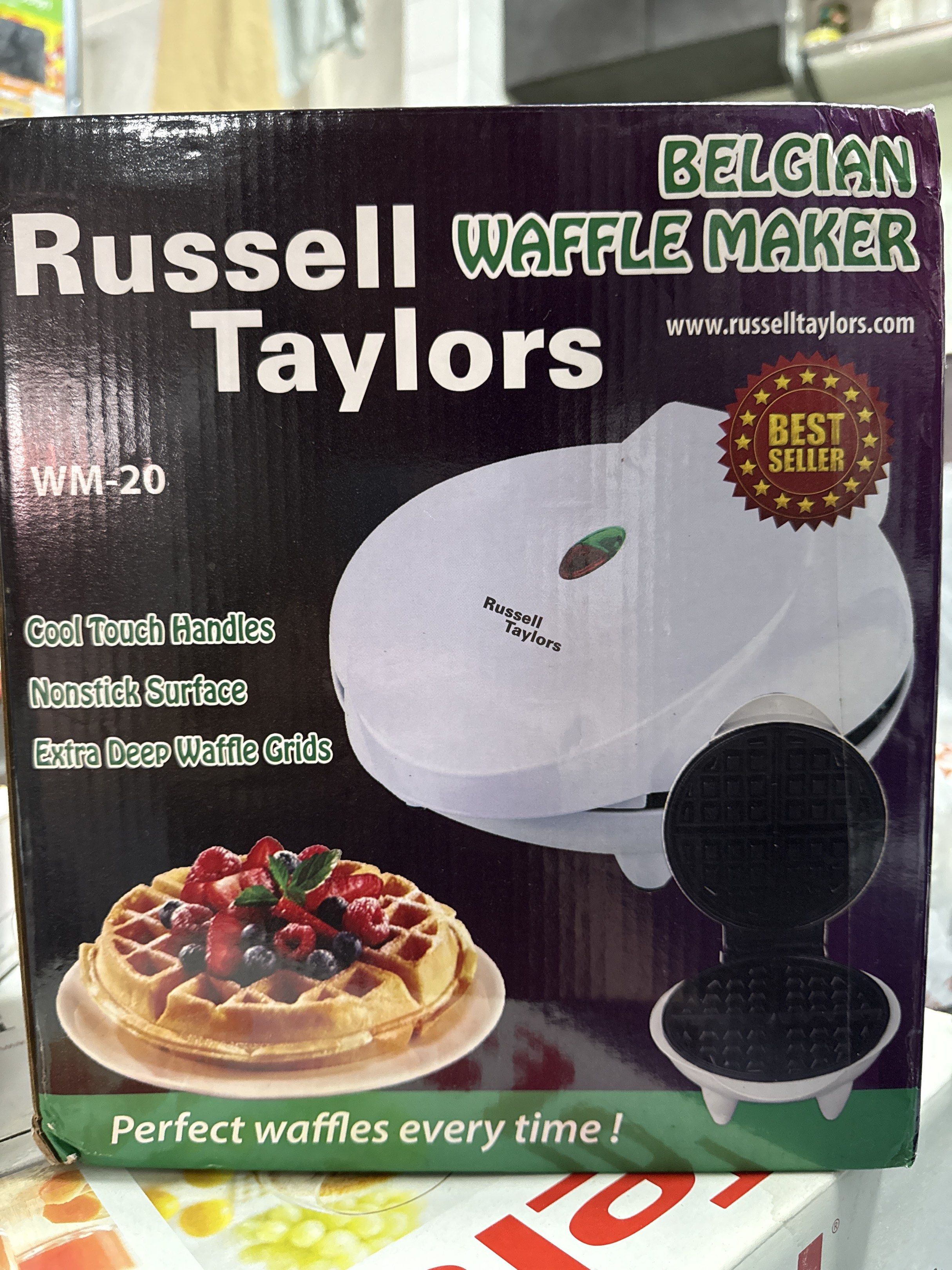 Russell Taylors Belgian Waffle Maker WM-20, TV & Home Appliances ...