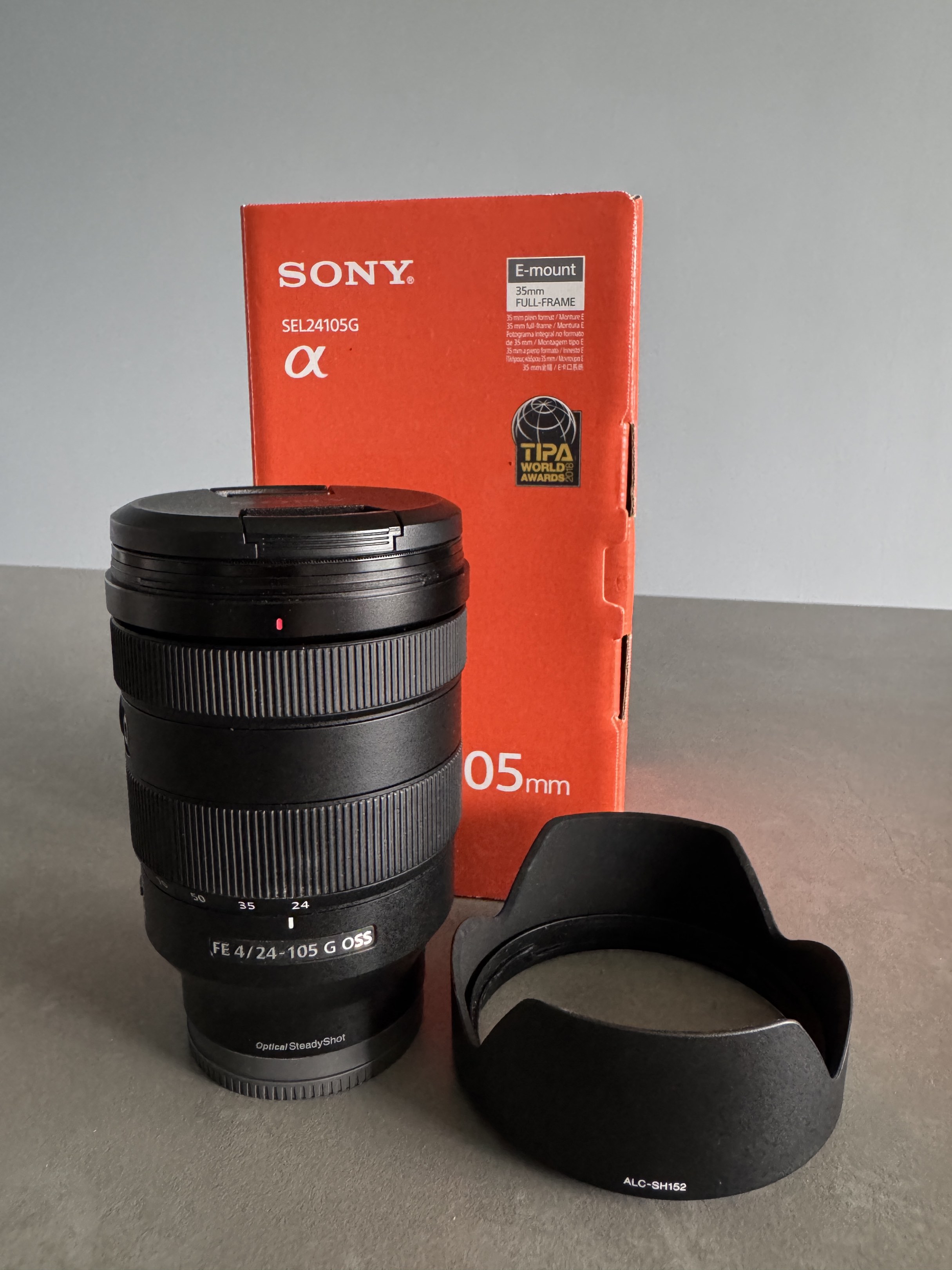 Sony FE 24-105mm F/4 G OSS Lens, Photography, Lens & Kits on Carousell