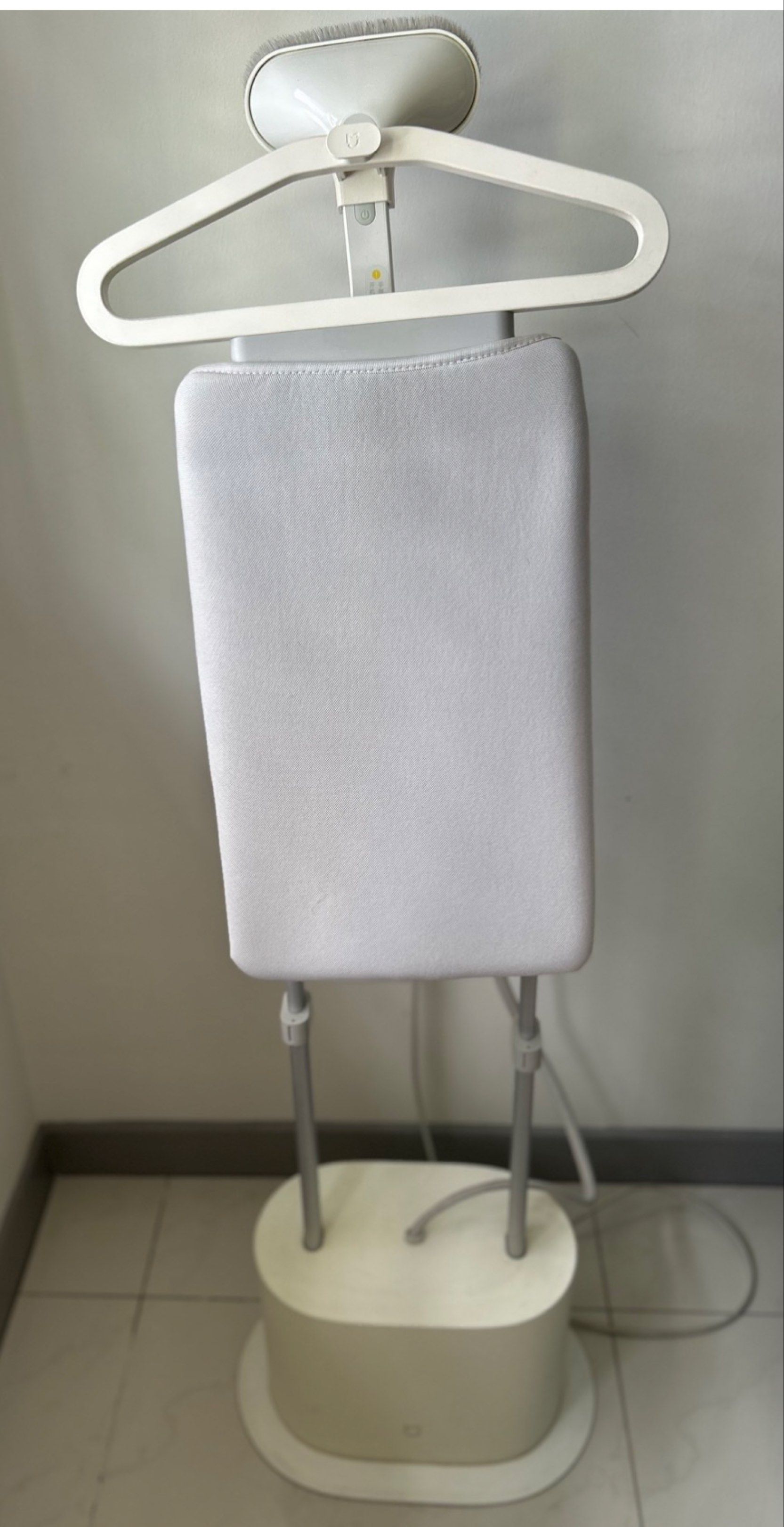 White Garment Steamer, TV & Home Appliances, Irons & Steamers on Carousell