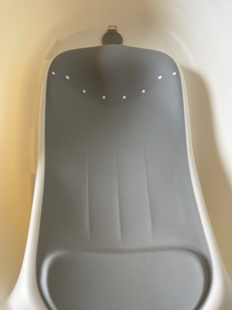 Baby Bathtub |Ergonomic |spine support, Babies & Kids, Bathing ...