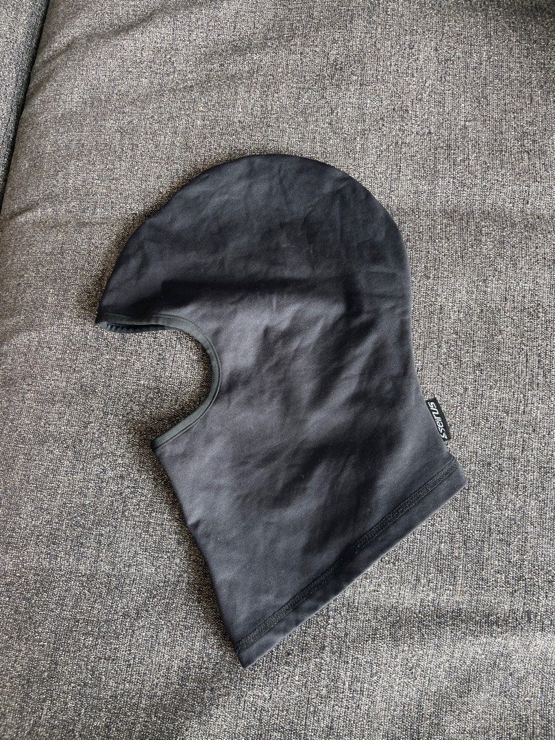 Ski & snow Black Balaclava, Men's Fashion, Activewear on Carousell