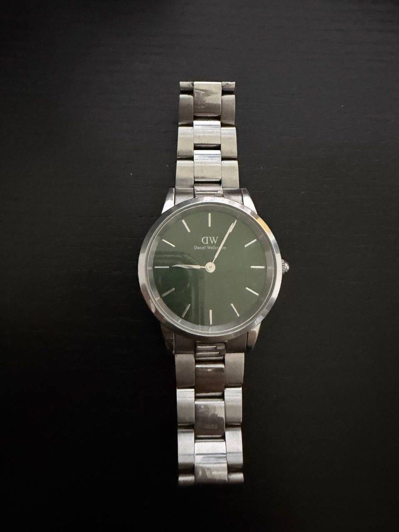 Daniel Wellington Watch with Green Dial, Men's Fashion, Watches ...