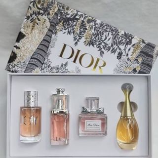 Trump Card Seven Little Fortunes Perfume Set, Beauty & Personal Care ...