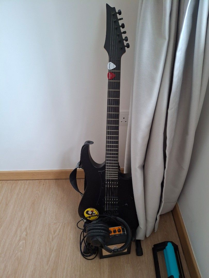 Ibanez electric guitar with amp and headset, Hobbies & Toys, Musical ...