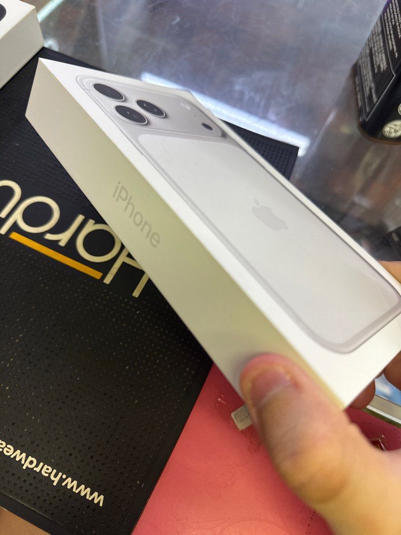 iPhone 17 Pro Max Silver 256GB, Mobile Phones & Gadgets, Mobile Phones ...