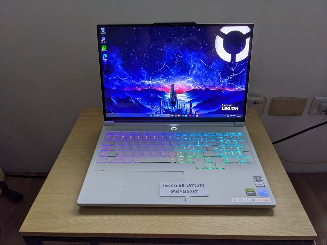 Lenovo Legion 7 16IAX10 Core Ultra 9 275HX 32GB Nvidia RTX5070 ...