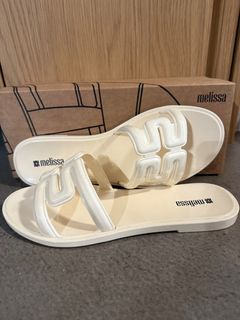 Rubi Slides, Women's Fashion, Footwear, Flats on Carousell