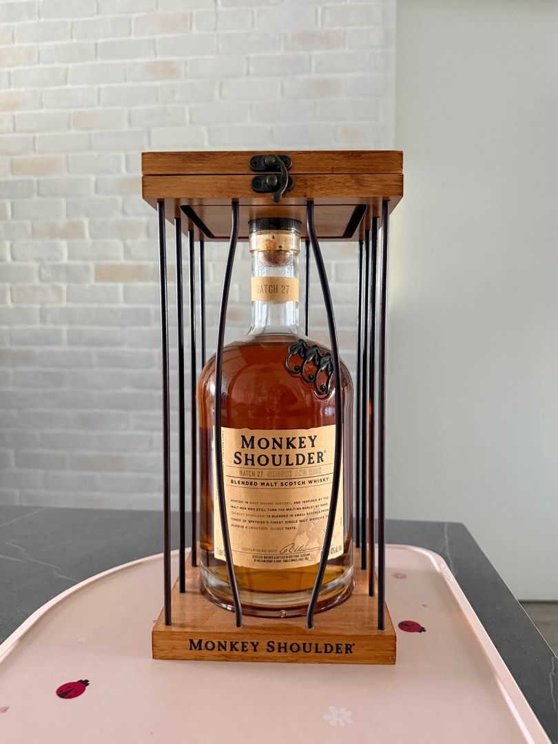 Monkey Shoulder Batch 27 Scotch Whisky Caged 1L, Food & Drinks ...