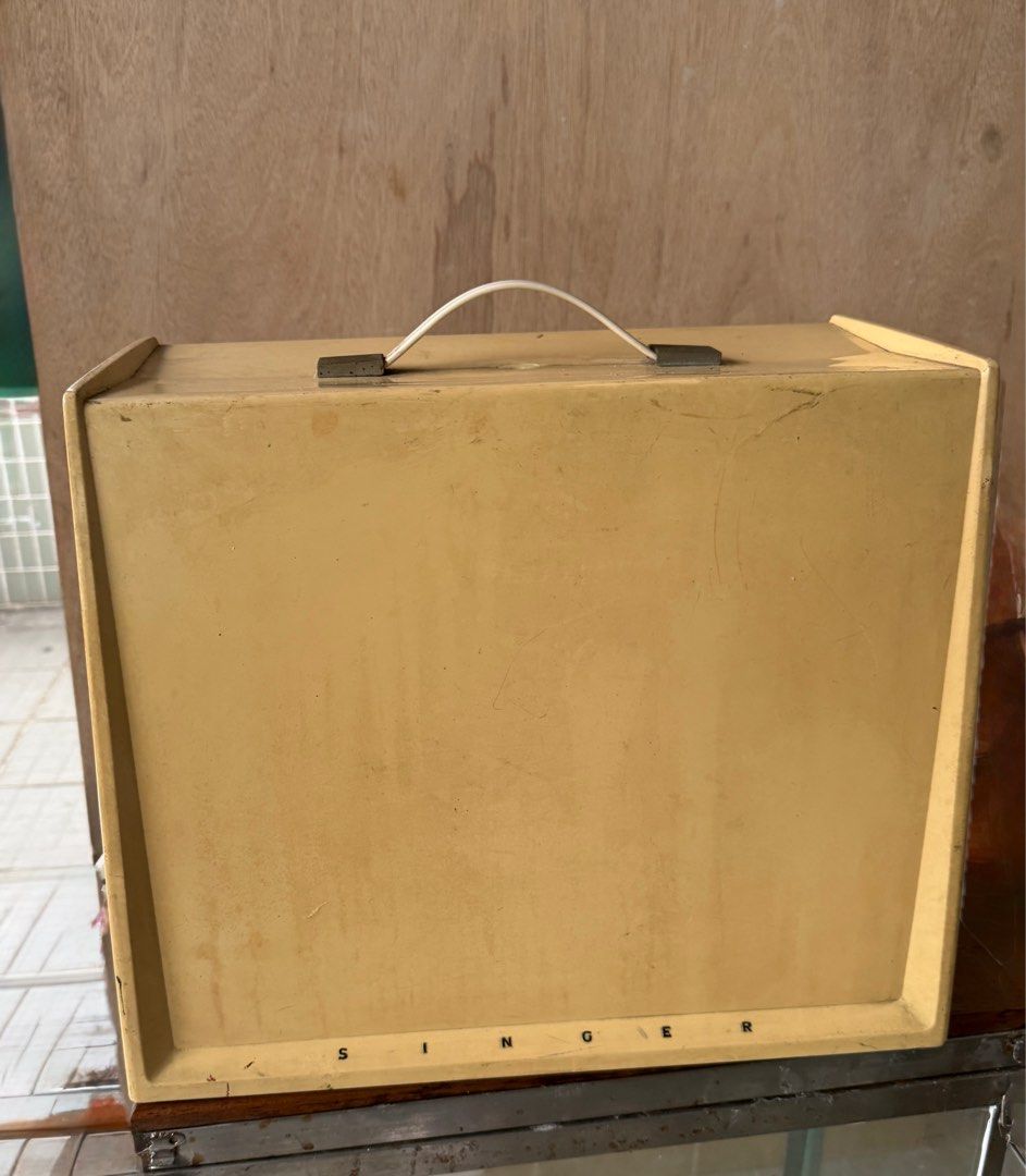Singer 縫紉機 衣車, 家庭電器, 其他家庭電器 - Carousell