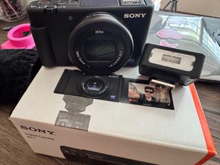 Sony ZV-1 Digital Camera with Case, Photography, Cameras on Carousell