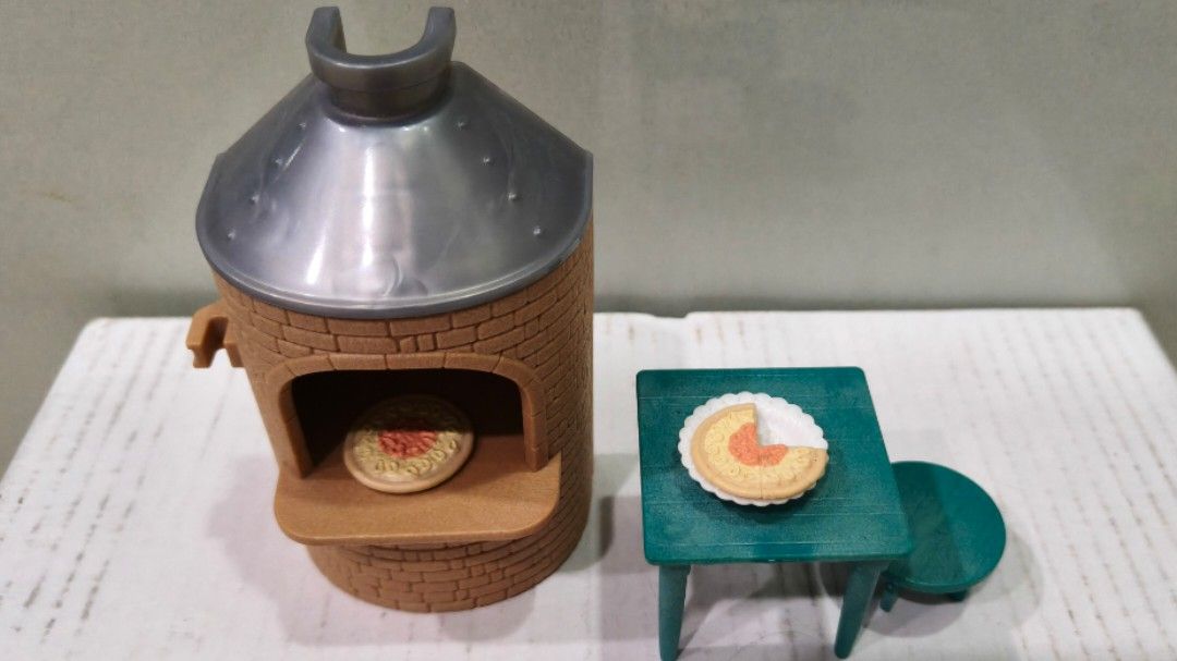 Sylvanian Families Pizza Restaurant Replacement Oven Table Stool ...
