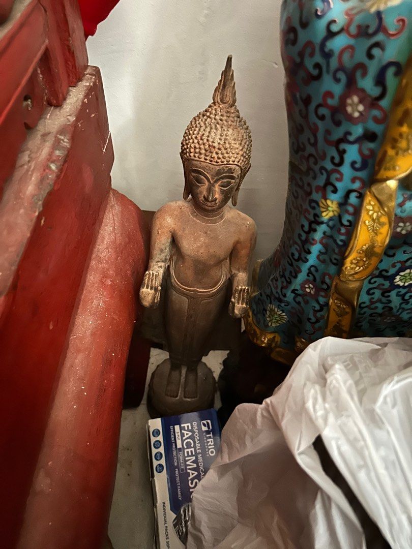 1000 Hand statue, Hobbies & Toys, Memorabilia & Collectibles, Vintage ...