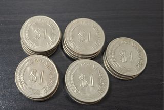 1982 $1 Merlion Coin 50pcs, Hobbies & Toys, Memorabilia & Collectibles ...