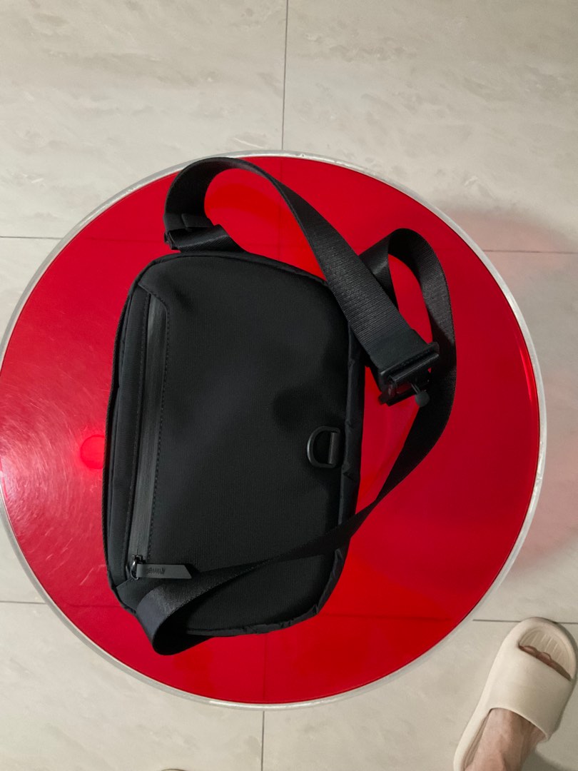 Alpaka Go Sling mini v2- Black, Men's Fashion, Bags, Sling Bags on ...