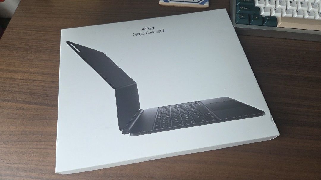 Ipad Apple Magic Keyboard for Latest iPad M4/M5 13 Inch - Brand New ...
