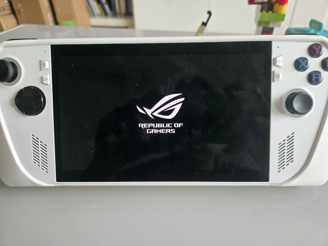 ASUS ROG Ally Handheld Gaming Console Z1 Extreme, Video Gaming, Video ...