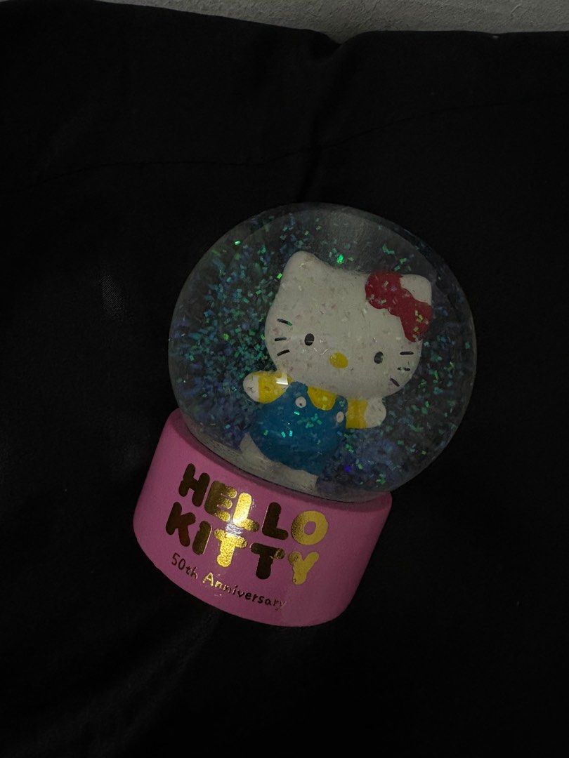 AUSTRIAN Hello Kitty 50th Anniversary Snow Globe, Everything Else on ...