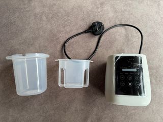 Tupperware Bottle Warmer Set, Babies & Kids, Nursing & Feeding ...